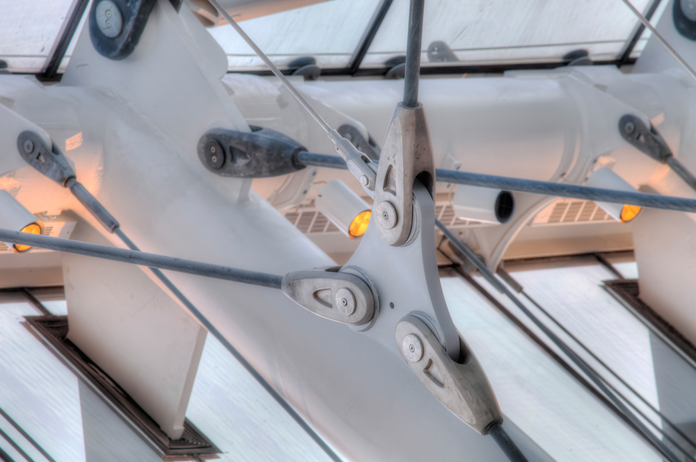 Cable connections in the eaves area (© www.novumstructures.com)